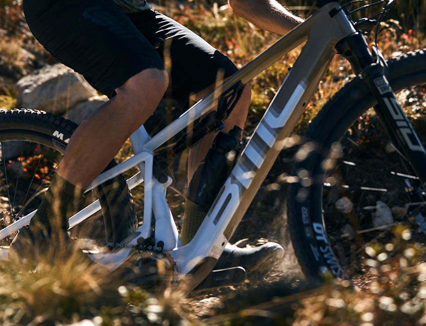BMC Mountain Cross-Country E-Bikes | Fourstroke AMP LT